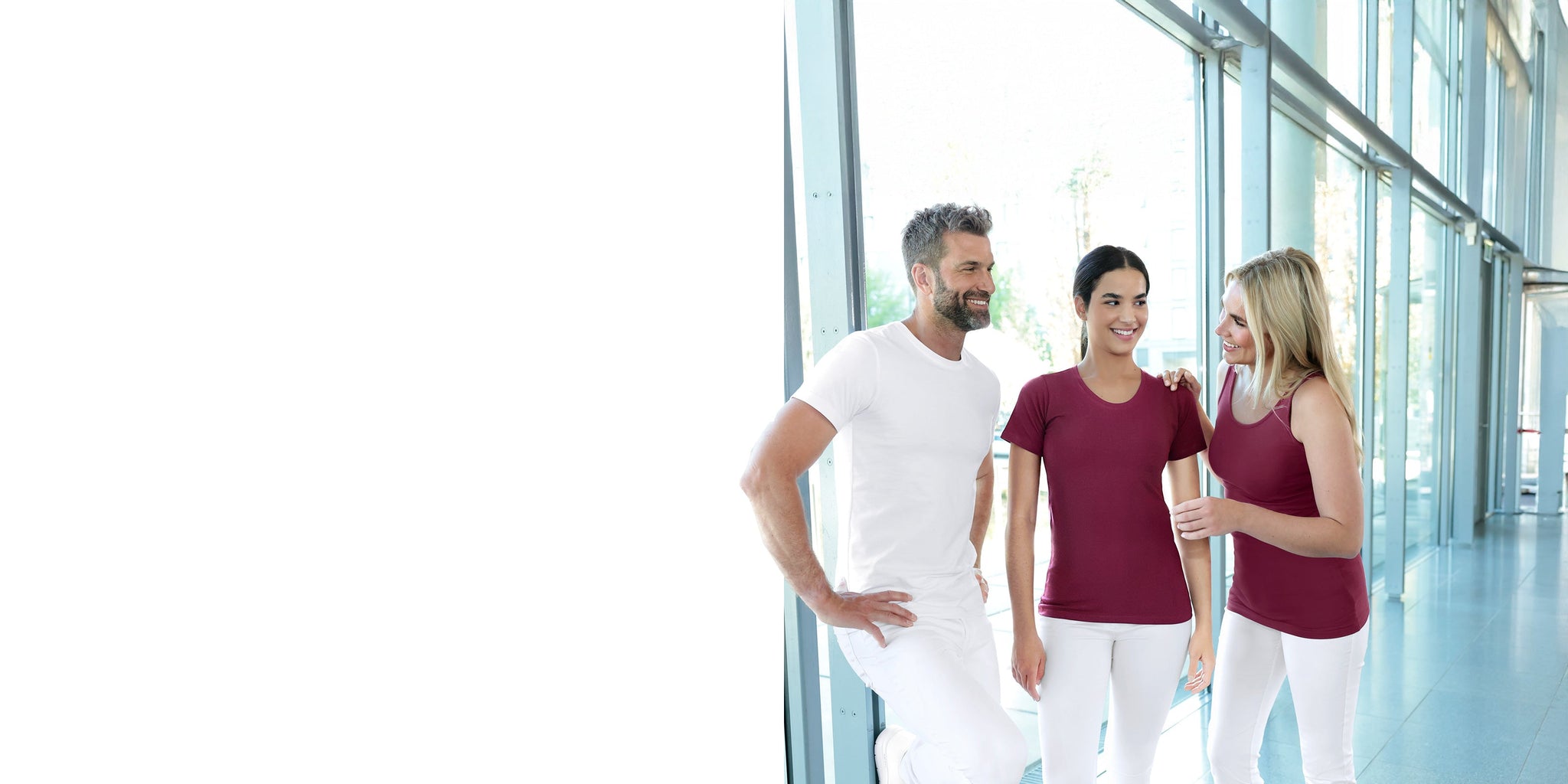 Sportliche & zeitlose CORE Shirts für Damen & Herren
